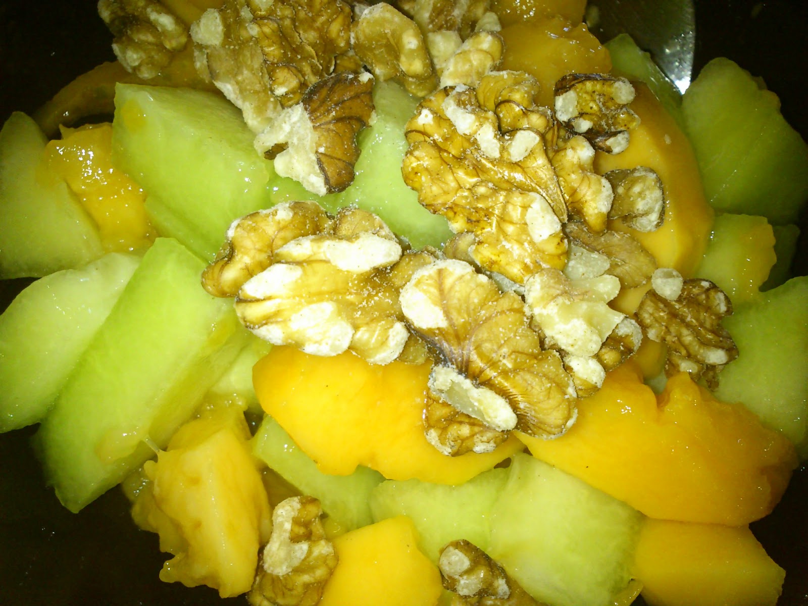 Ensalada de Melón-Papaya-Nueces al zumo de limón | La Comida de Mady