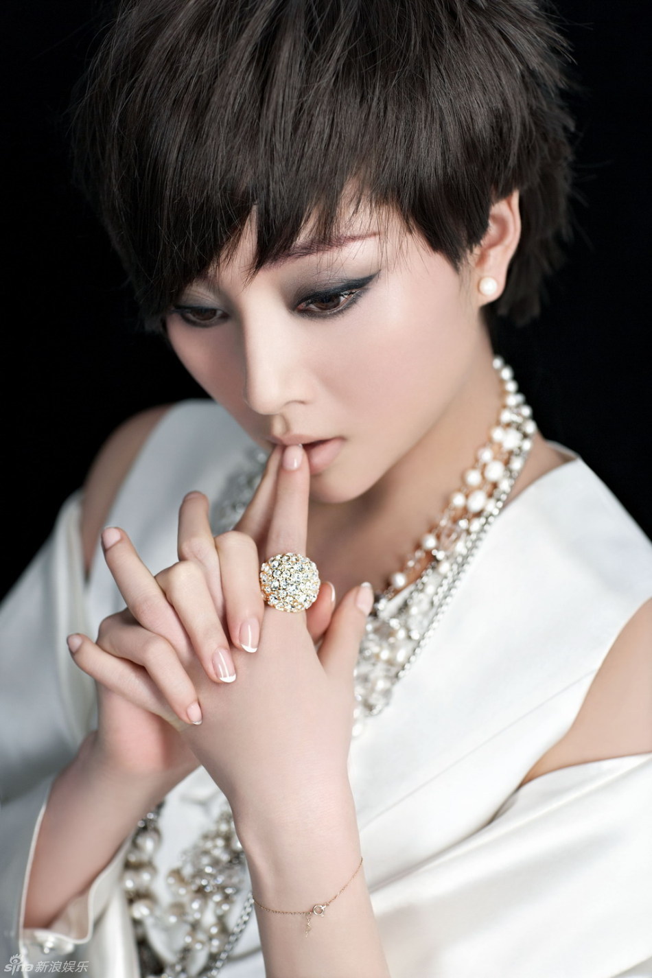 China Entertainment News: Chinese Actress Yin Tao