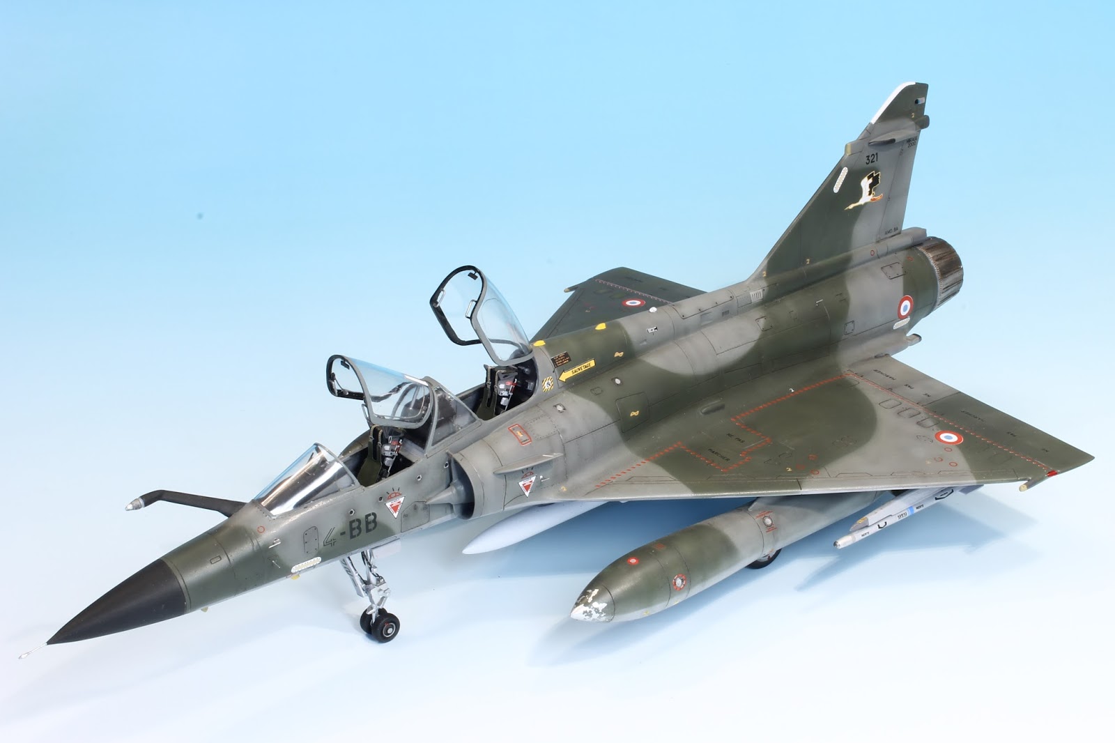 Istvan Michalko's scale models: Dassault Mirage 2000N - Heller, 1/48 ...
