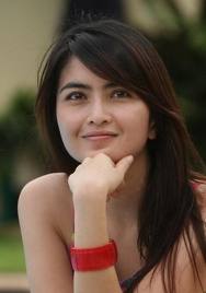 Biodata dan Foto Kadek Devi - Aulia Rachma