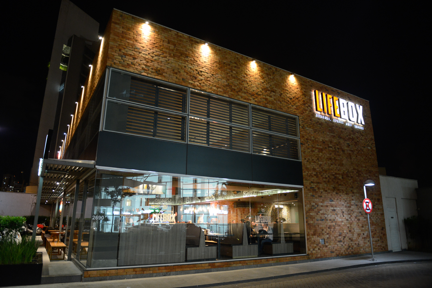 Reberth Fiorezzo: Comemorando meus 27 anos no LifeBox Burguer