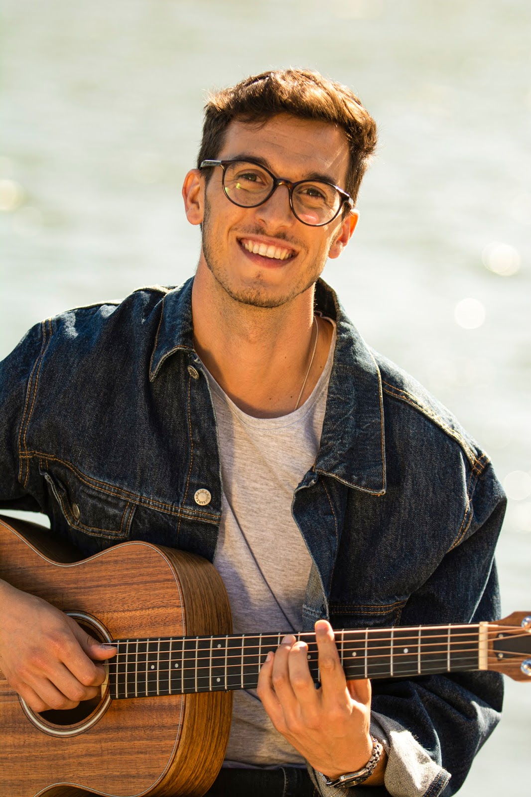 Jornal de Curitiba: Cantor português Rui Pedro lança primeiro single ...