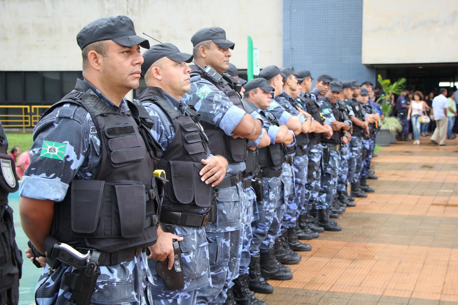 Guarda Civil Metropolitana de Goiânia: ENTREGA DE VEÍCULOS À GUARDA CIVIL: