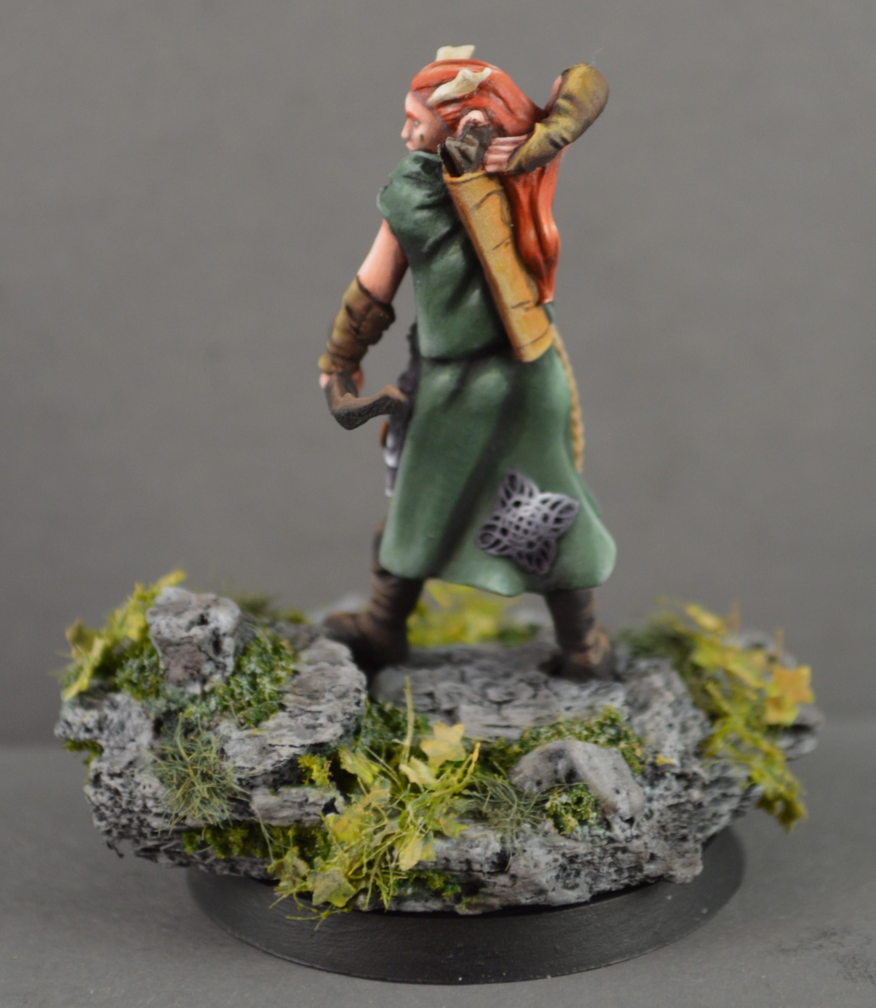 Jen's Mini Painting: Wood Elf: Done...ish. Driders: Flesh tone tests.