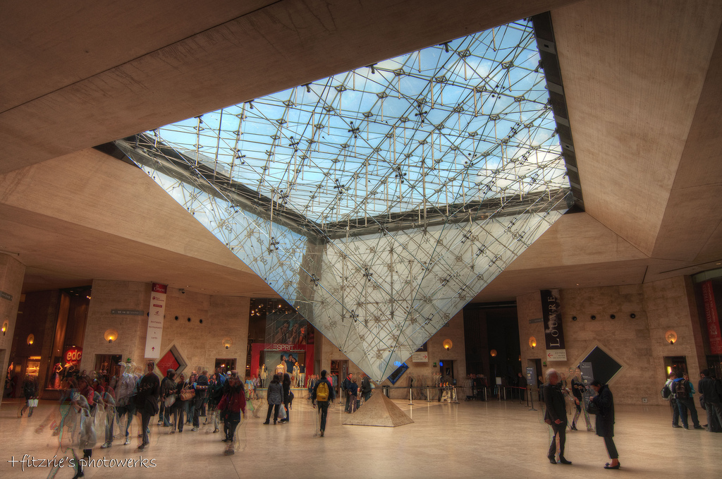 ZAN -Helena Slivečková: Geometrie v architektuře