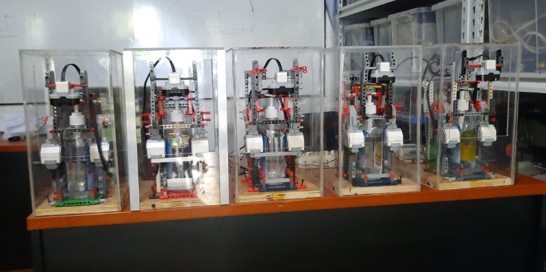 Man invents Robotic Alcohol Dispenser out of Lego toy bricks in Bulacan ...