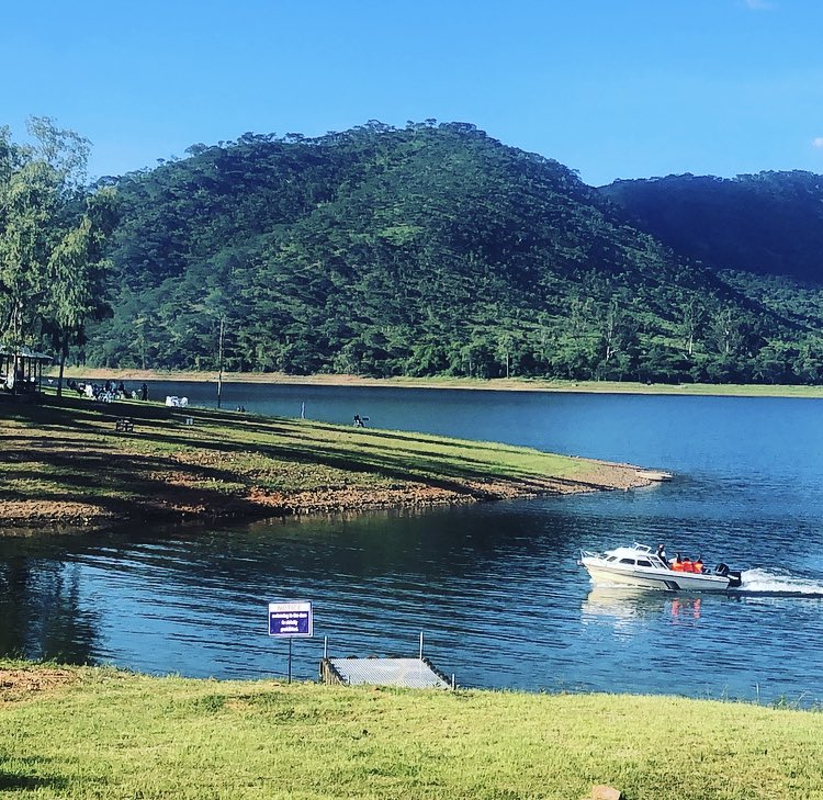 PICS : ON THE SHORES OF MAZOWE | Mafaro