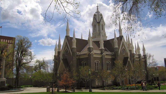 Making Memories Of Us: Visiting Temple Square