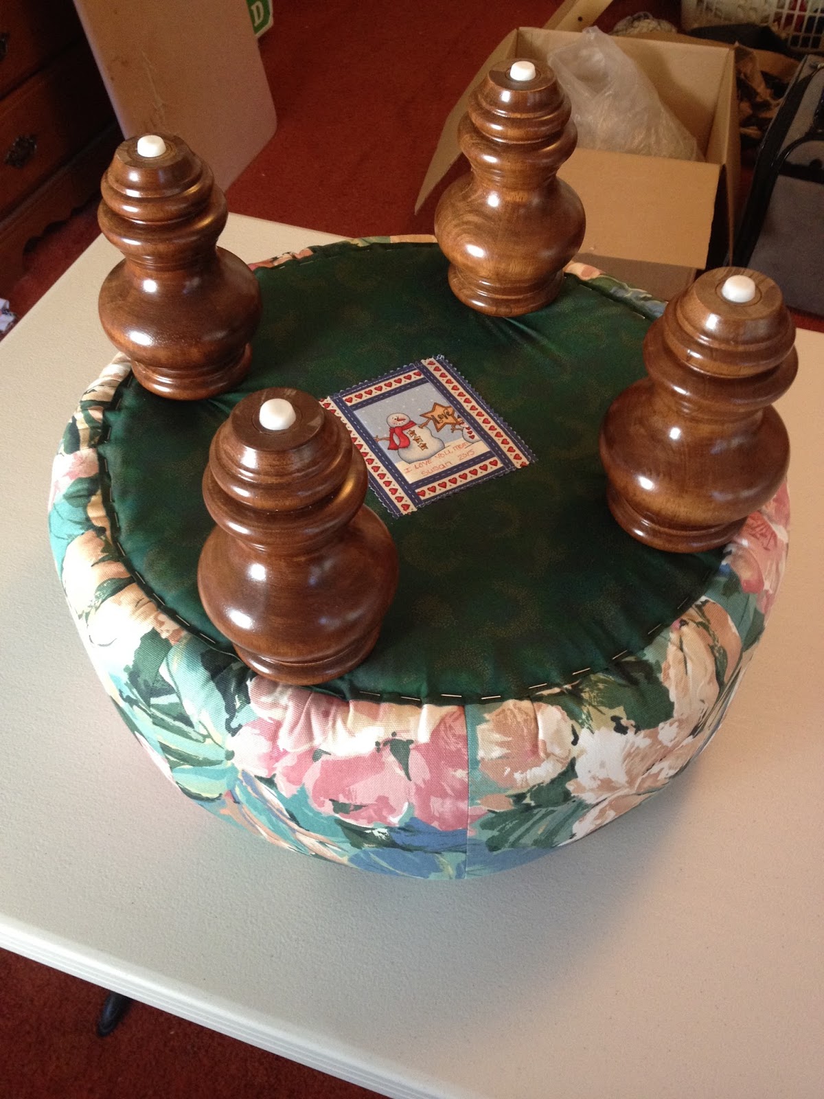 Susan's Quilt Creations: A Tuffet Is Born