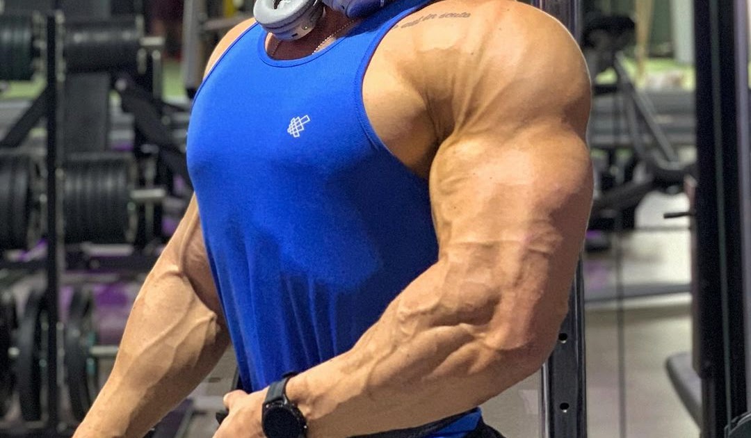 the beauty of male muscle: Toby