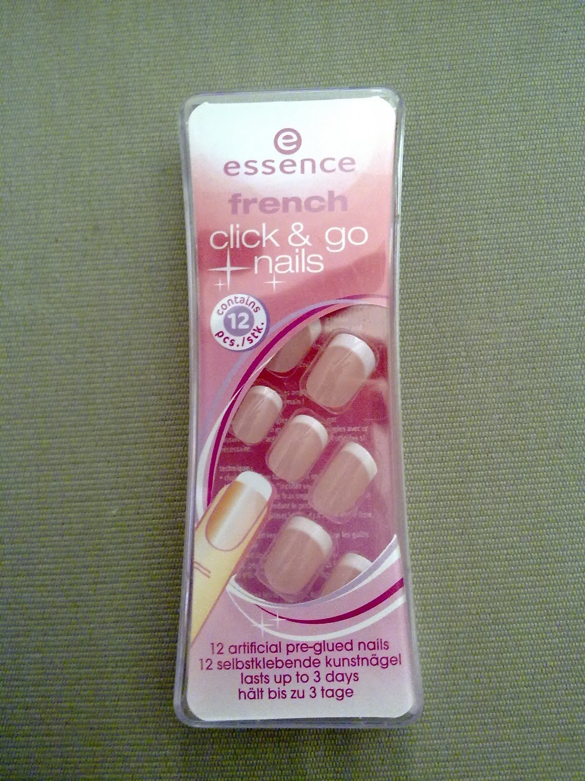 Eva's Beauty & Stuff: Review Essence French Click & Go Nails