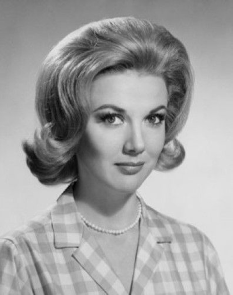 A Little Flipped Out: My Attempt At A 1960's Flip Hair-do - A Vintage ...