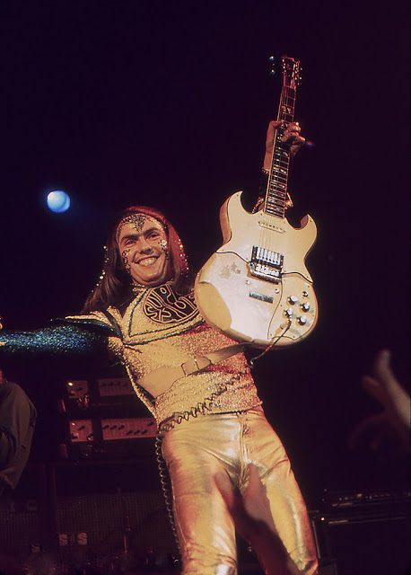 Fragmentos de um andarilho: Slade: Dave "Super Yob" Hill.