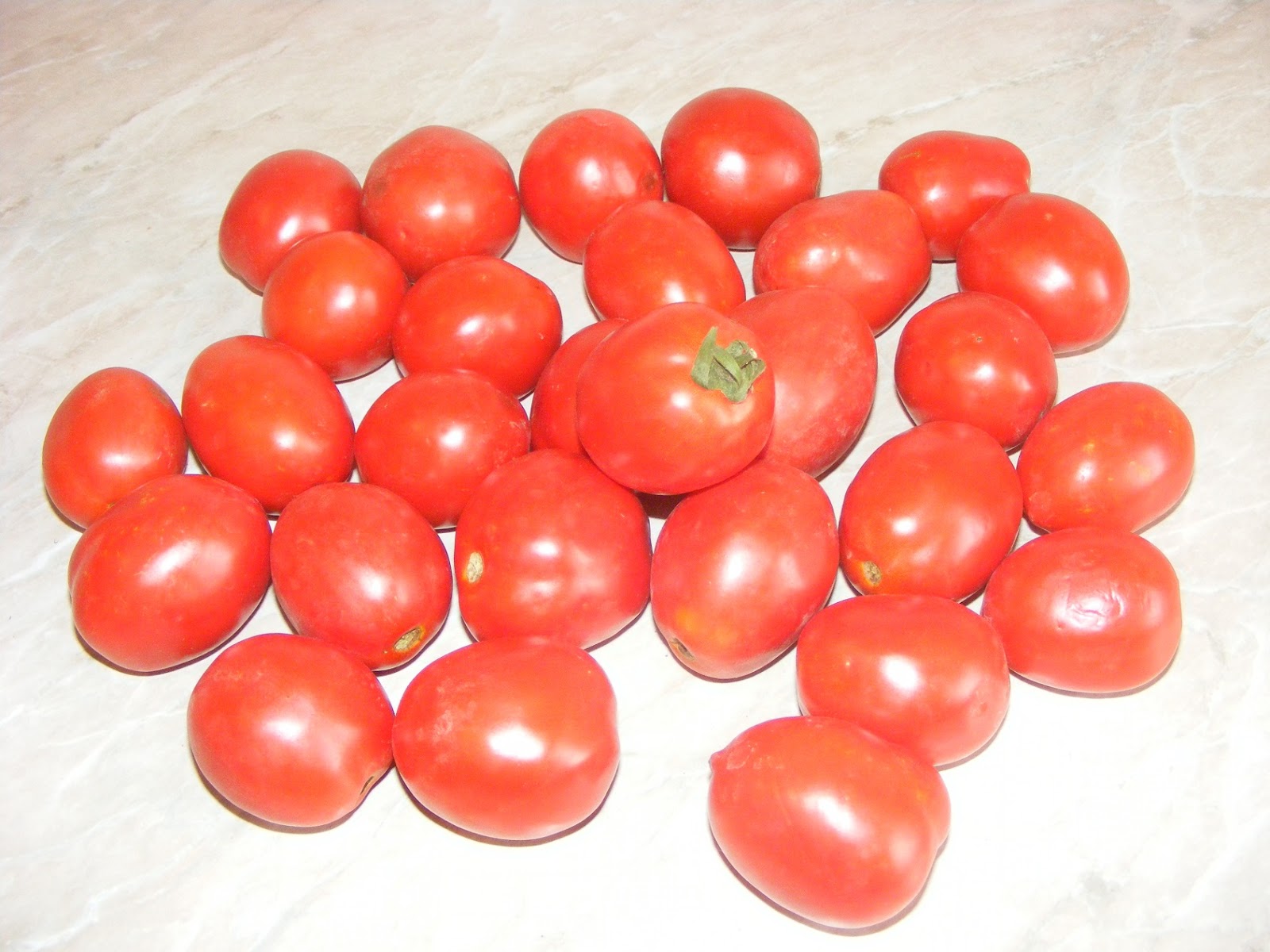 Suc de rosii cu ardei capia | Preparatedevis.ro