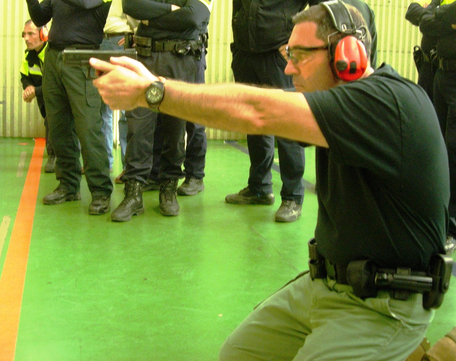 CURSO DE INSTRUCTOR DE TIRO POLICIAL DE LA ACADEMIA DE POLICÍA DE LA ...