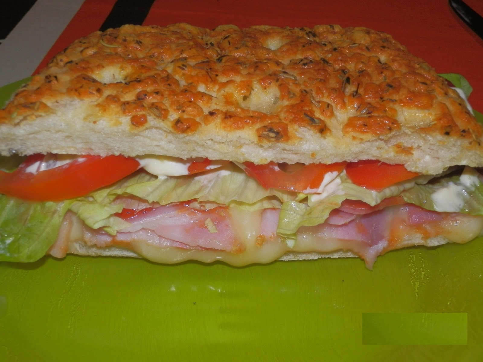 ..AMANTES DEL BUEN COMER..: Focaccia rellena templada