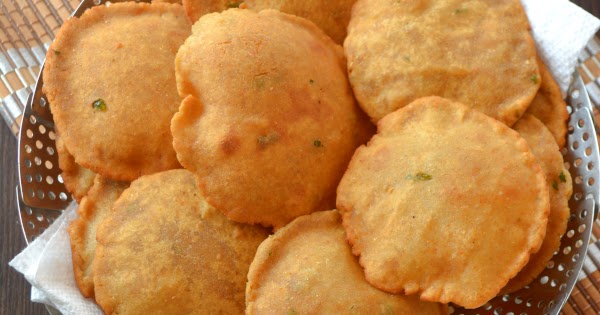 Veggie Platter: A - Z Karnataka Recipe Series ~ J for Jolada Vade ...