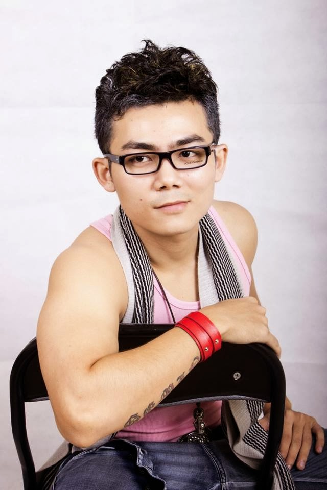 M y a n m a r H u n k s: Arkar Hlwan Moe @ IQ Vision