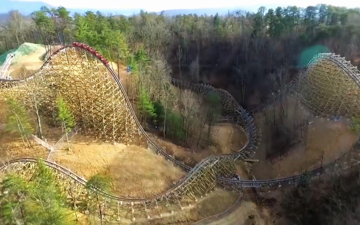 Dollywood : Découvrez en vidéo les premiers essais de Lightning Rod ...