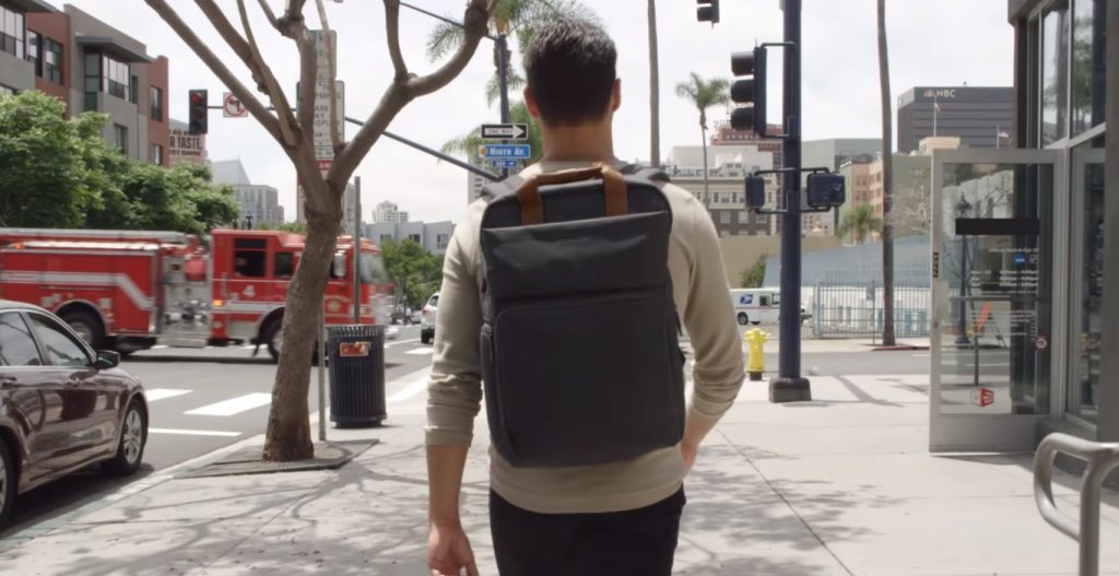 HP Launched Powerup Backpack with a huge 22,400 mAh Battery to charge ...