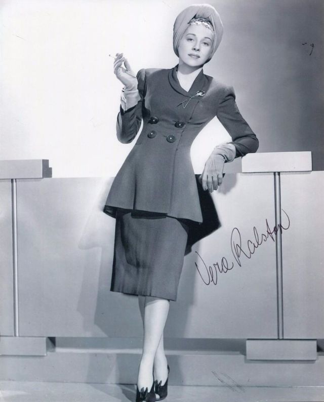 Beautiful Photos of Czech Figure Skater and Actress Vera Ralston in the ...