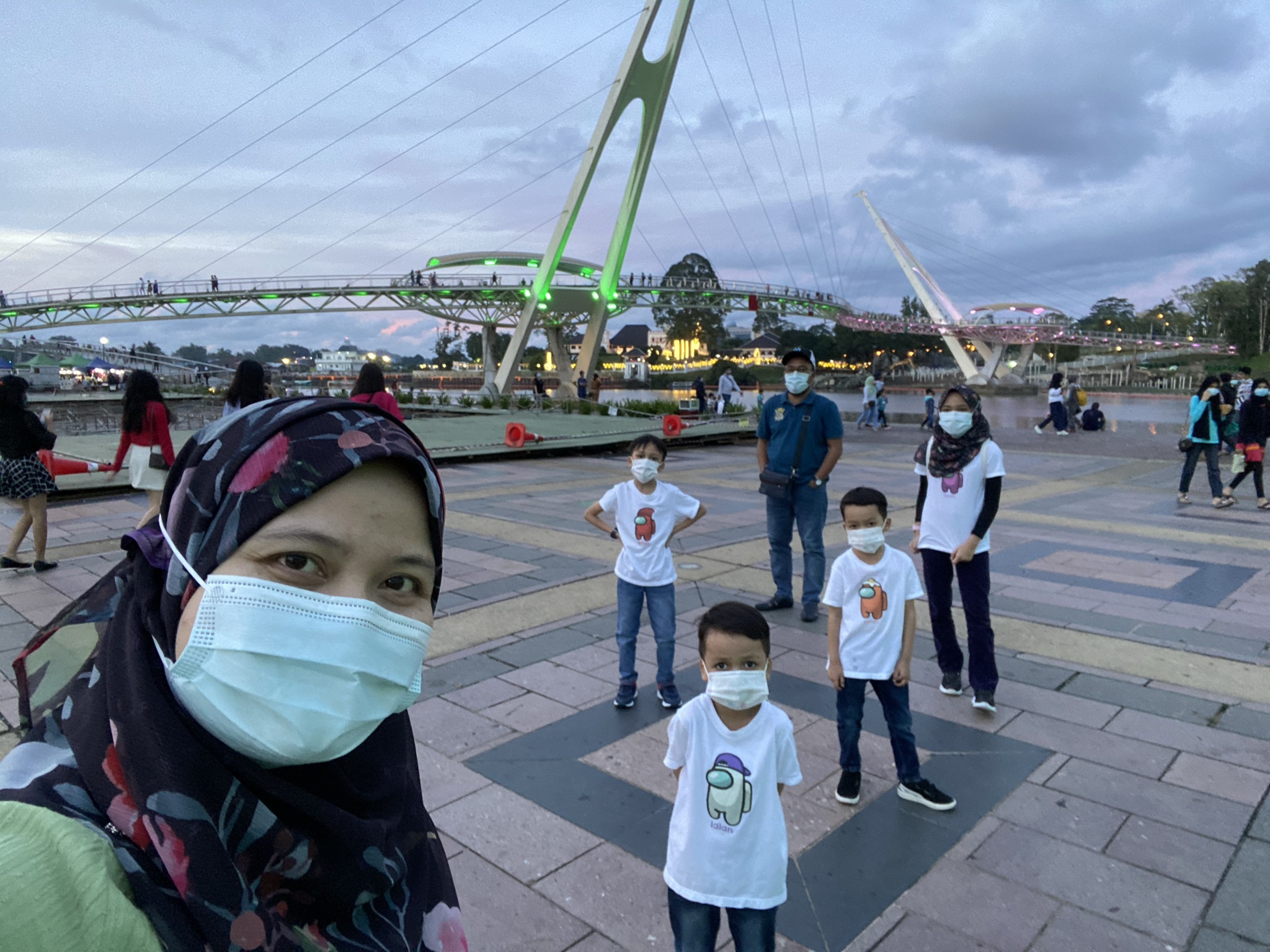 Sepetang di Kuching Waterfront