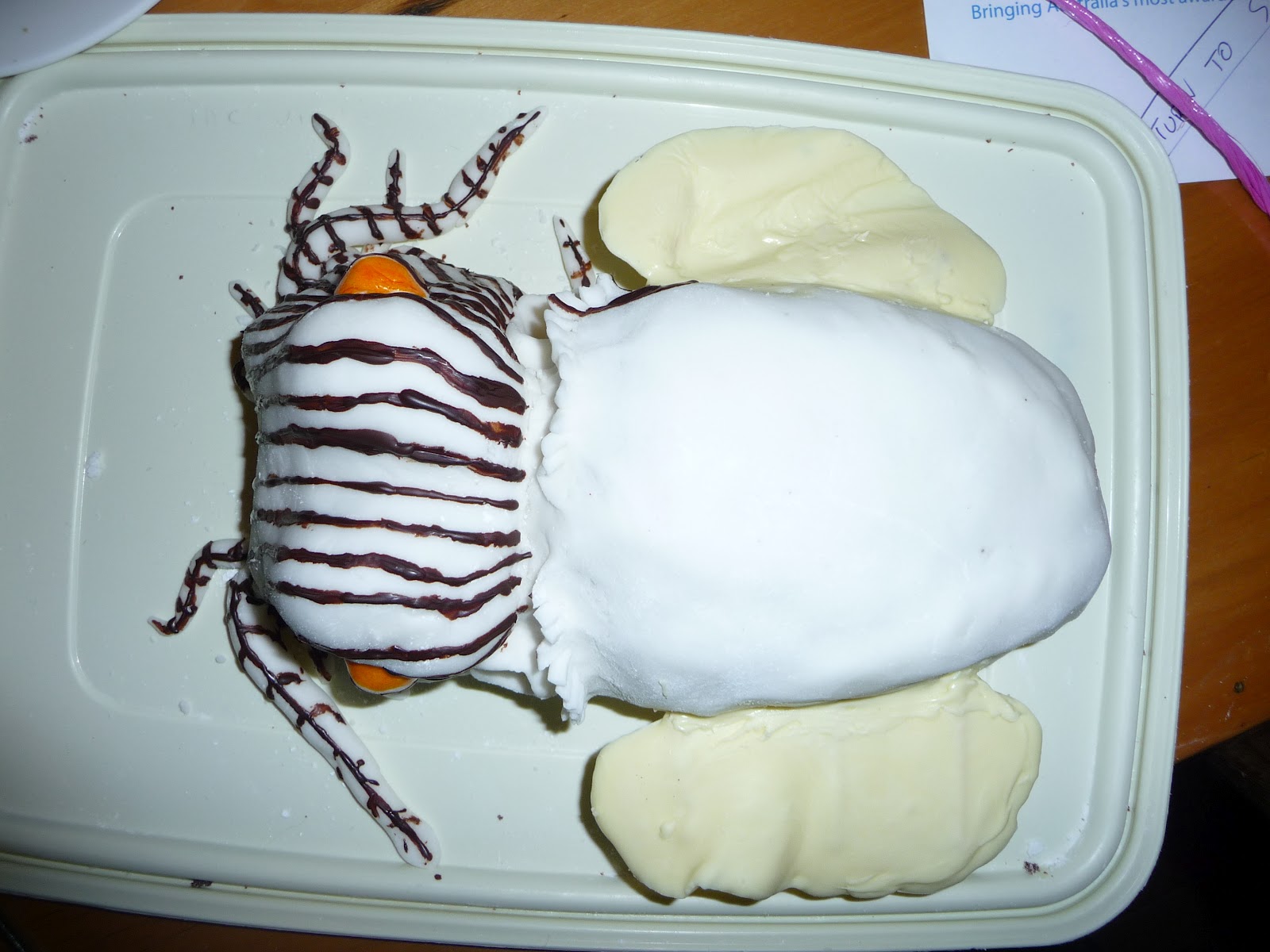 cakey fun!: Sarah's cute cuttlefish cake