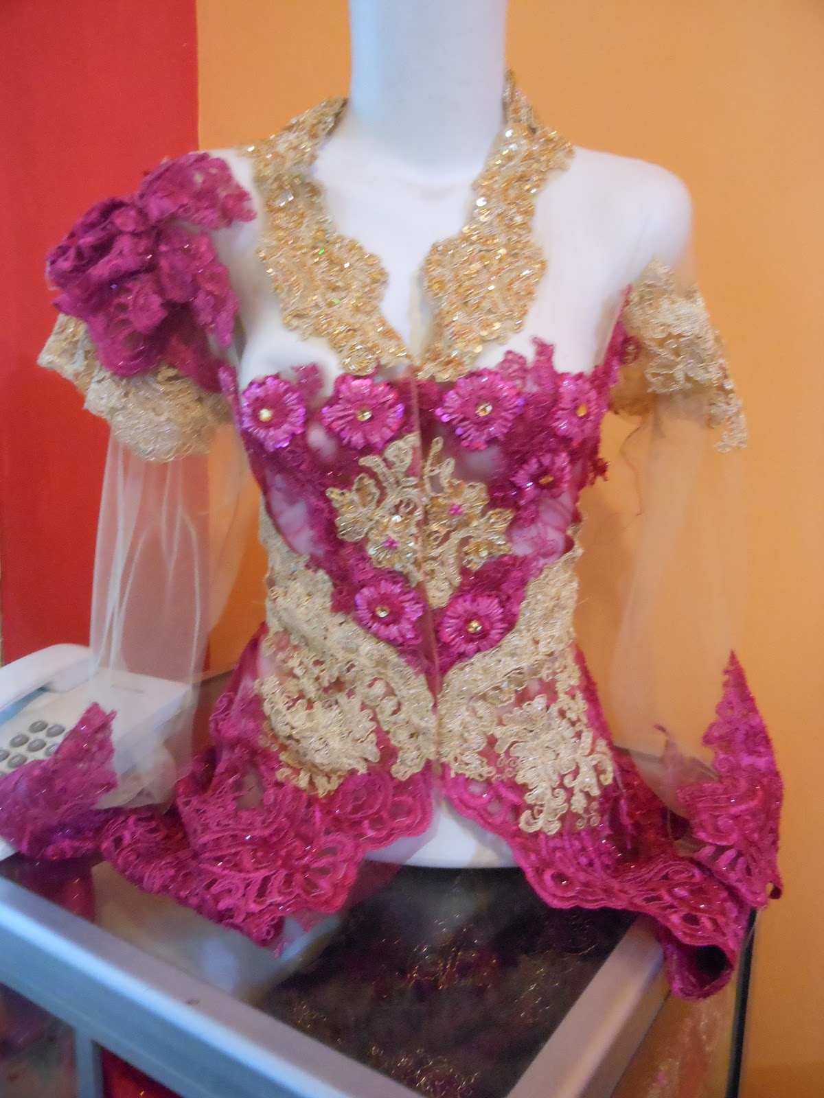 whulyan butik & dressmaker: Mau jahit kebaya Mudah n Murah Di Surabaya ...