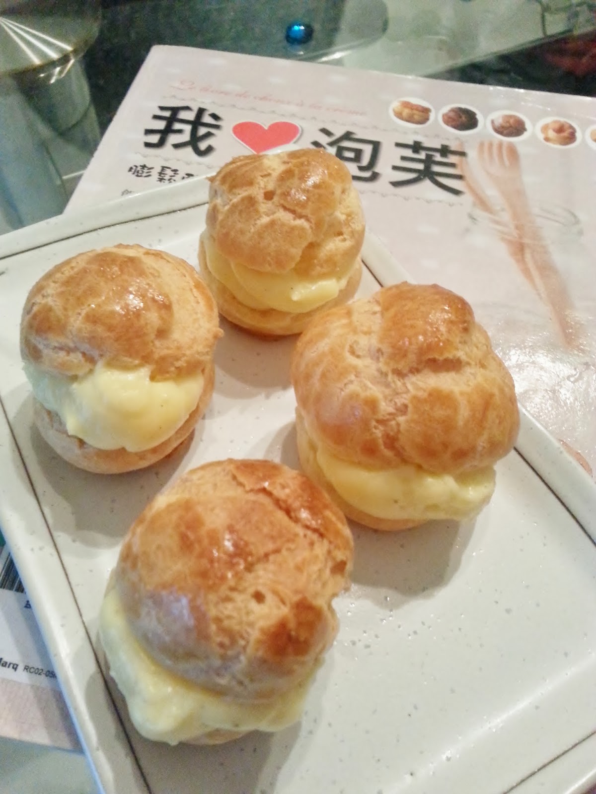 Cream Puff (Basic Choux Pastry) Recipe |themoodkitchen