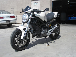 Speedy Bikes: ducati monster 696 white