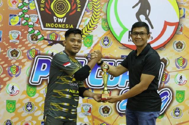 Bupati Inhil HM Wardan Tutup Secara Resmi Kompetisi Futsal PWI Cup II Tahun 2019