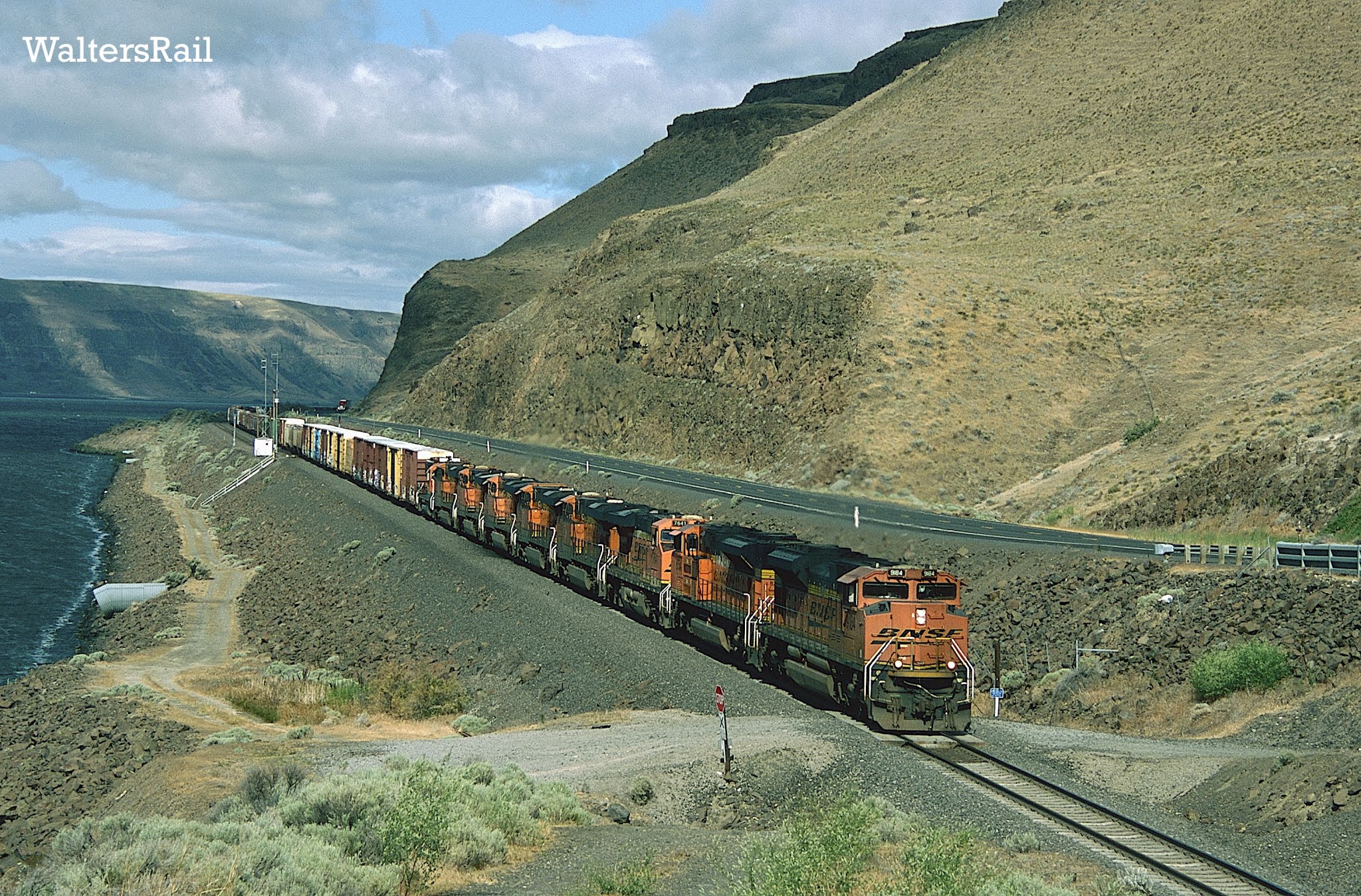 WaltersRail : O, Columbia!