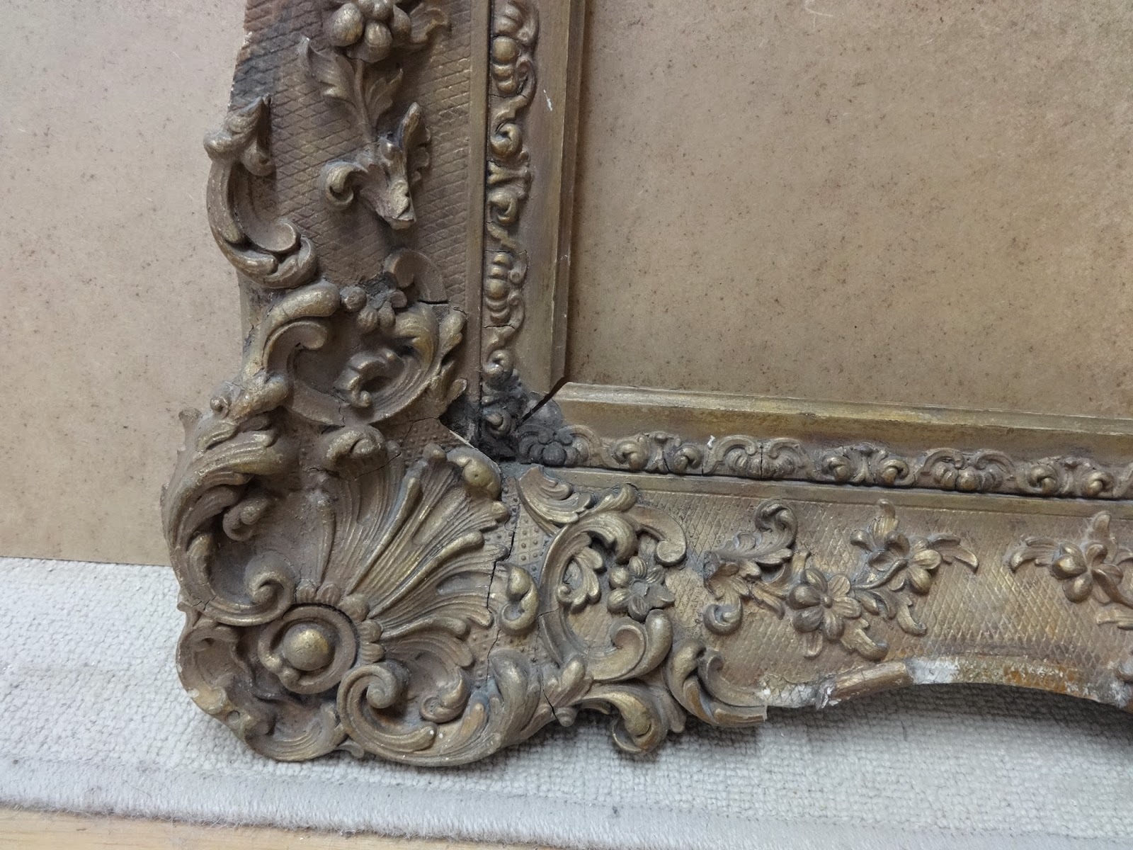 Antique Frame Sale: An Ornate Victorian Swept Frame