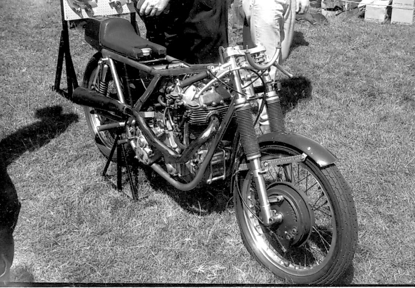 The Velobanjogent: Some more scanned slides and negatives from 1974-75 ...