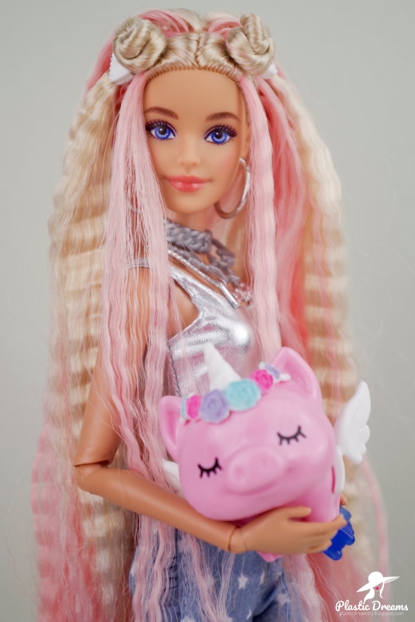 Plastic Dreams Dolls :: Barbie et miniatures: Barbie Extra Doll #3