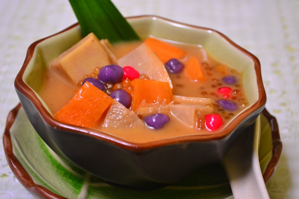 Through The Kitchen Door: Bubur Cha Cha