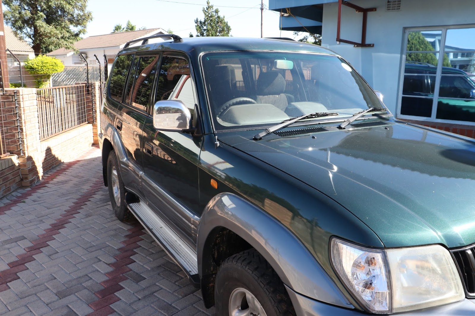 Ordinary Working Grammarian: A Typical Middle Class House in Gaborone ...