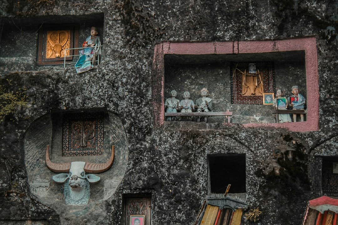 Loko Mata - Kuburan Batu Raksasa di Toraja ! Destinasi Unik LokoMata di ...