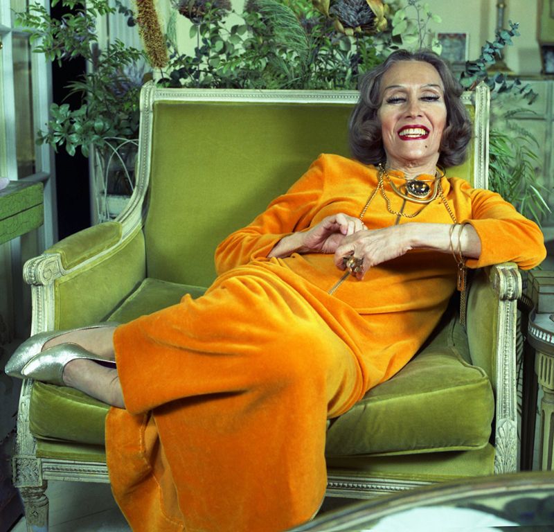 Stunning Photos of Gloria Swanson Taken by Allen Warren in 1972 ...