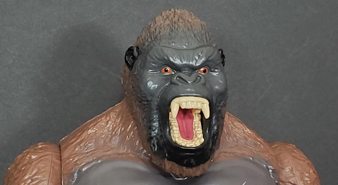 The Gryphon's Lair : PLAYMATES TOYS KONG 11" | Figure Review