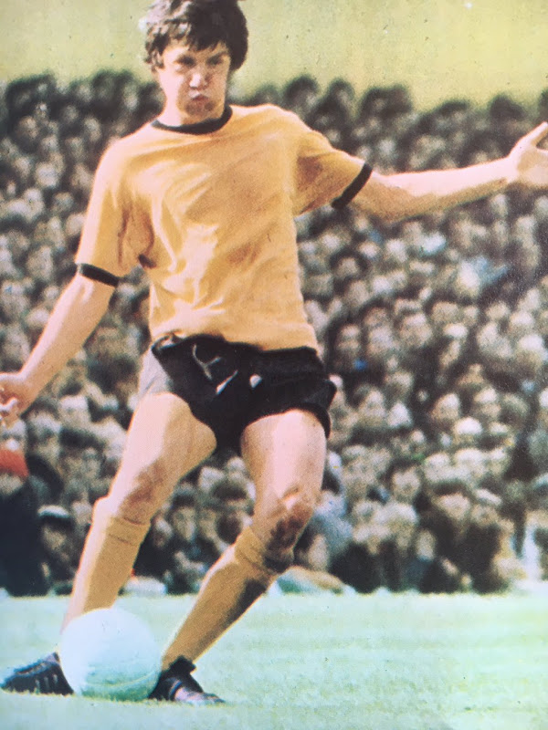 English Football Retro TV: Peter Knowles.