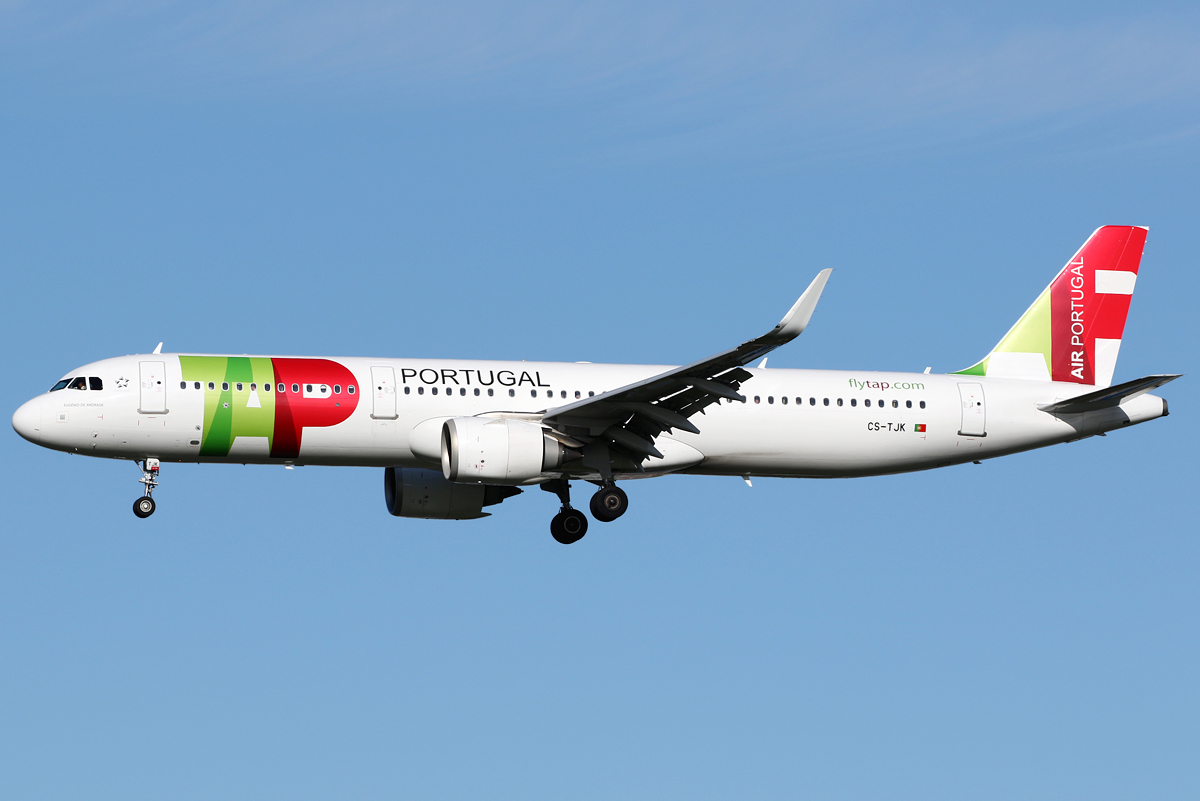 WORLD AIRCRAFT IMAGES by Terry Wade: CS-TJK A21N TAP EGLL (London ...