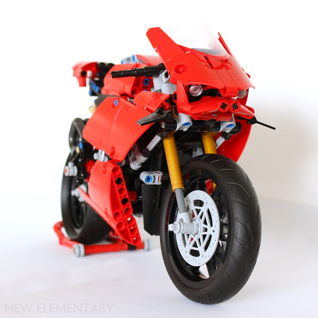 LEGO® Technic review: 42107 Ducati Panigale V4 R | New Elementary: LEGO ...