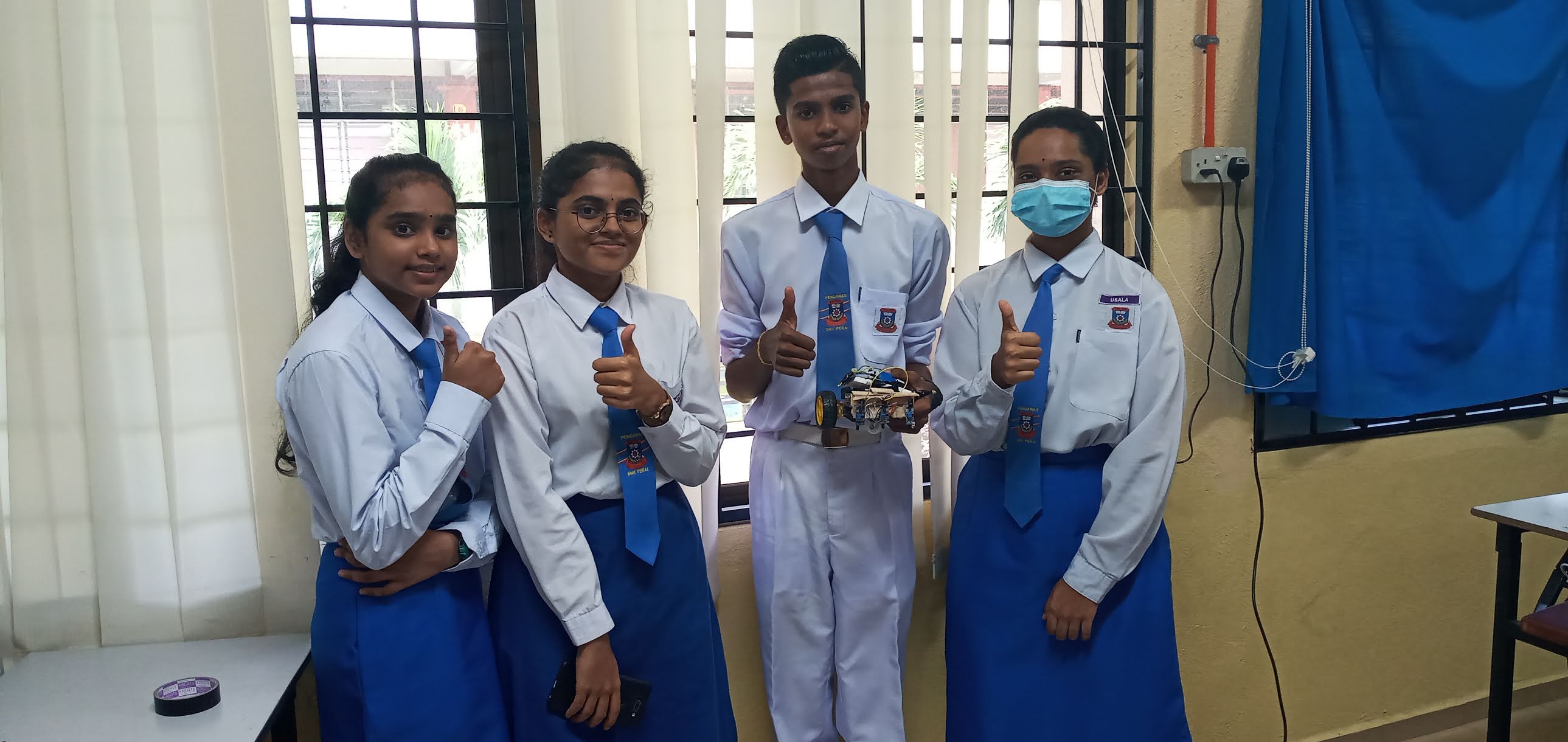 LAMAN BLOG SMK PRAI - PEA 0001: Pertandingan Line Follower Robot - SMK ...