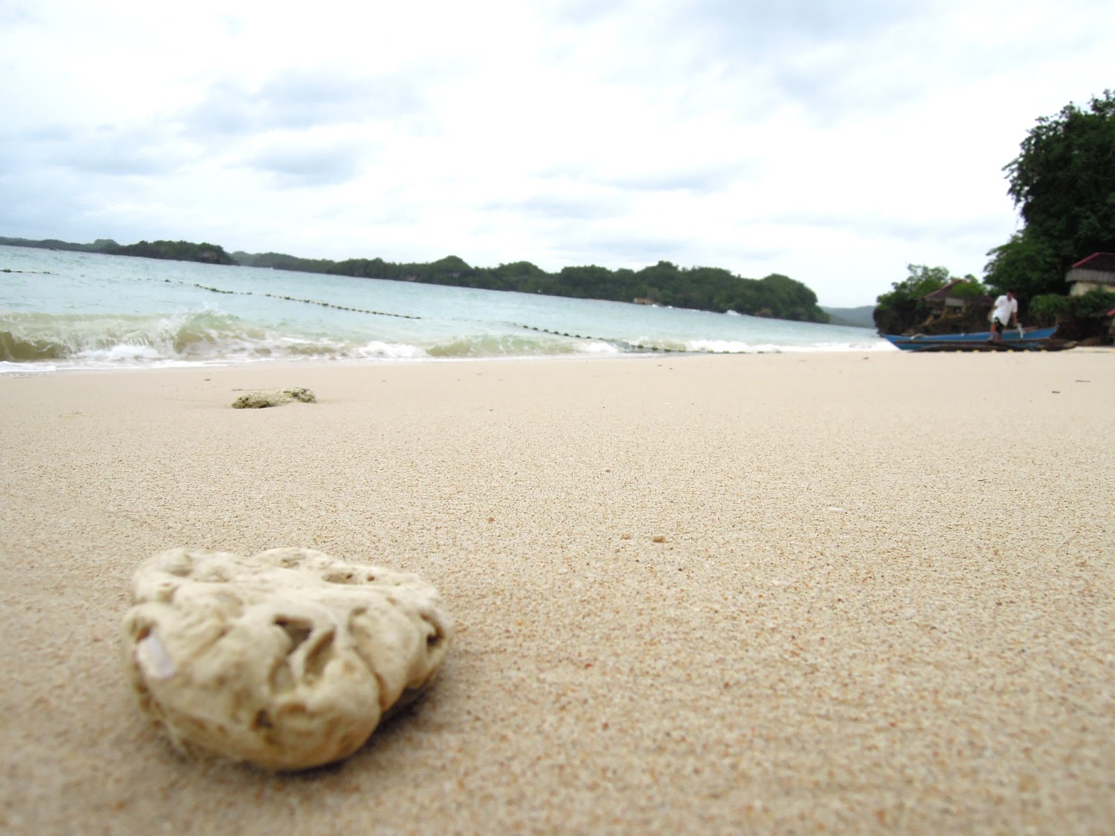 4 Reasons why we love Raymen Beach Resort, Guimaras - Budget Biyahera
