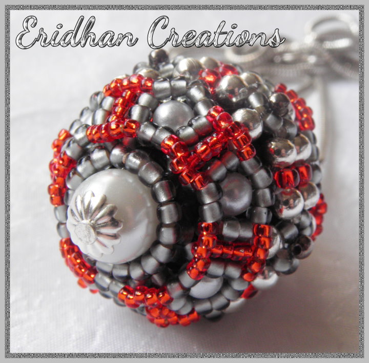 Eridhan Creations - Beading Tutorials: A beaded bead = another pendant ;)