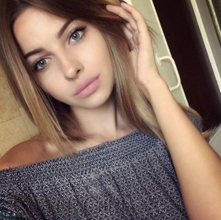 LIHAT KECANTIKAN PARA ABG WANITA RUSIA MEMUKAU BANGET DEH - COVER GIRLS