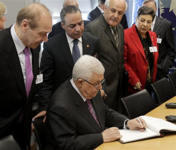 Great Left-Handed People: Abbas and Netanyahu Both Lefties
