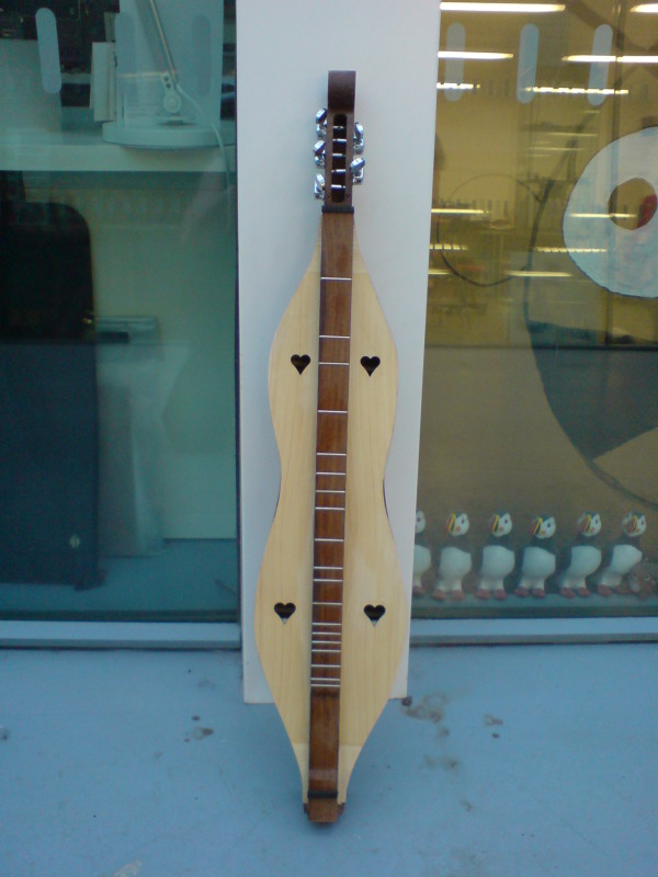 Haüfcut Instruments : Appalachian Mountain Dulcimer