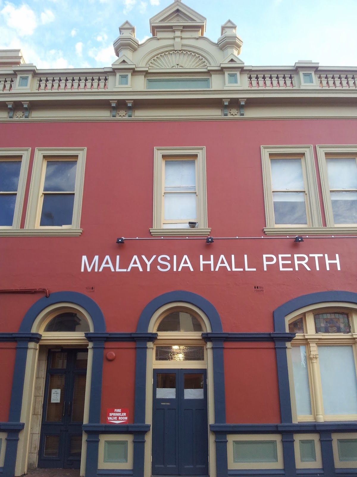 #puanstoberikePerth : KL - Perth Airport - Perth City - Malaysia Hall ...